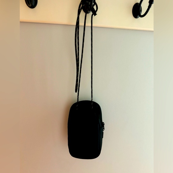 lululemon athletica | Bags | Lululemon Sling Pouch Zipper Closure With ...